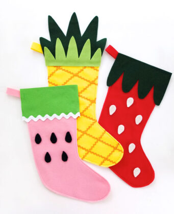 24 DIY Christmas Stocking Decorating Ideas to Make With Family