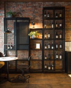 Industrial Interior Design Explained [With Examples]