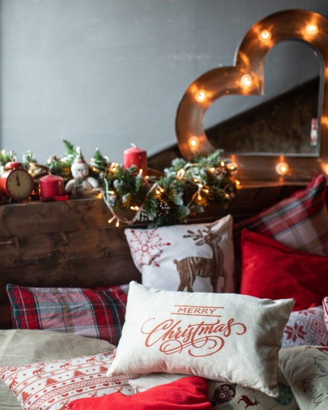 27 Essential Christmas Decorations You Need to Have