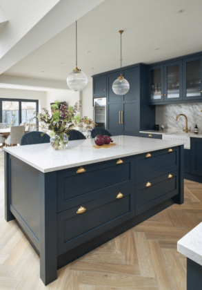 20+ Timeless Blue Paint Colors You Kitchen Cabinets Need