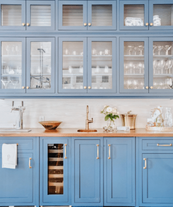 20+ Timeless Blue Paint Colors You Kitchen Cabinets Need