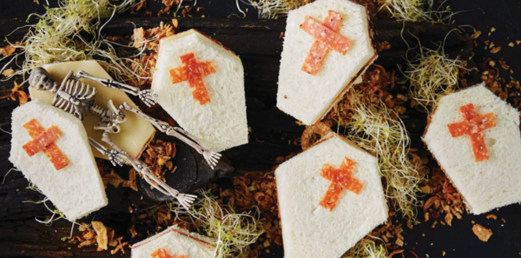 25 Halloween Dinner Recipe Ideas for a Spooky Feast