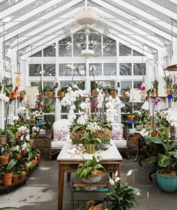 30 Greenhouse Designs Gardeners Are Obsessing Over