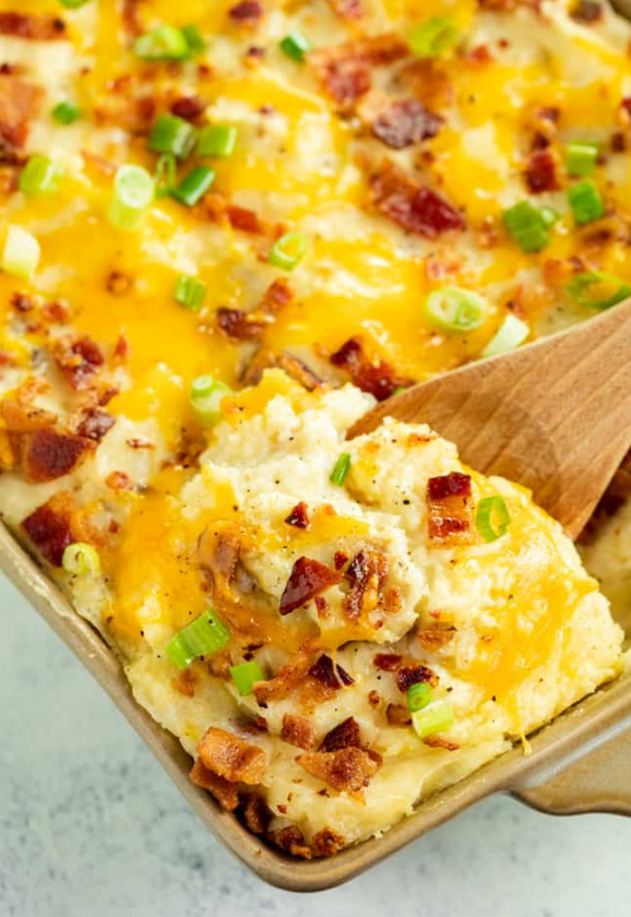 30+ Potluck Dishes Are Total Crowd Pleasers